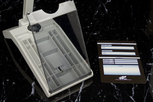 Gundam Meisters: Gundam Build Fighters HG 1/144 Custom Build Action Base