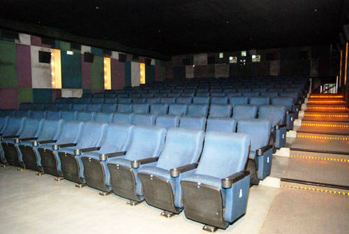 Simple Pleasures: movie theaters in manila