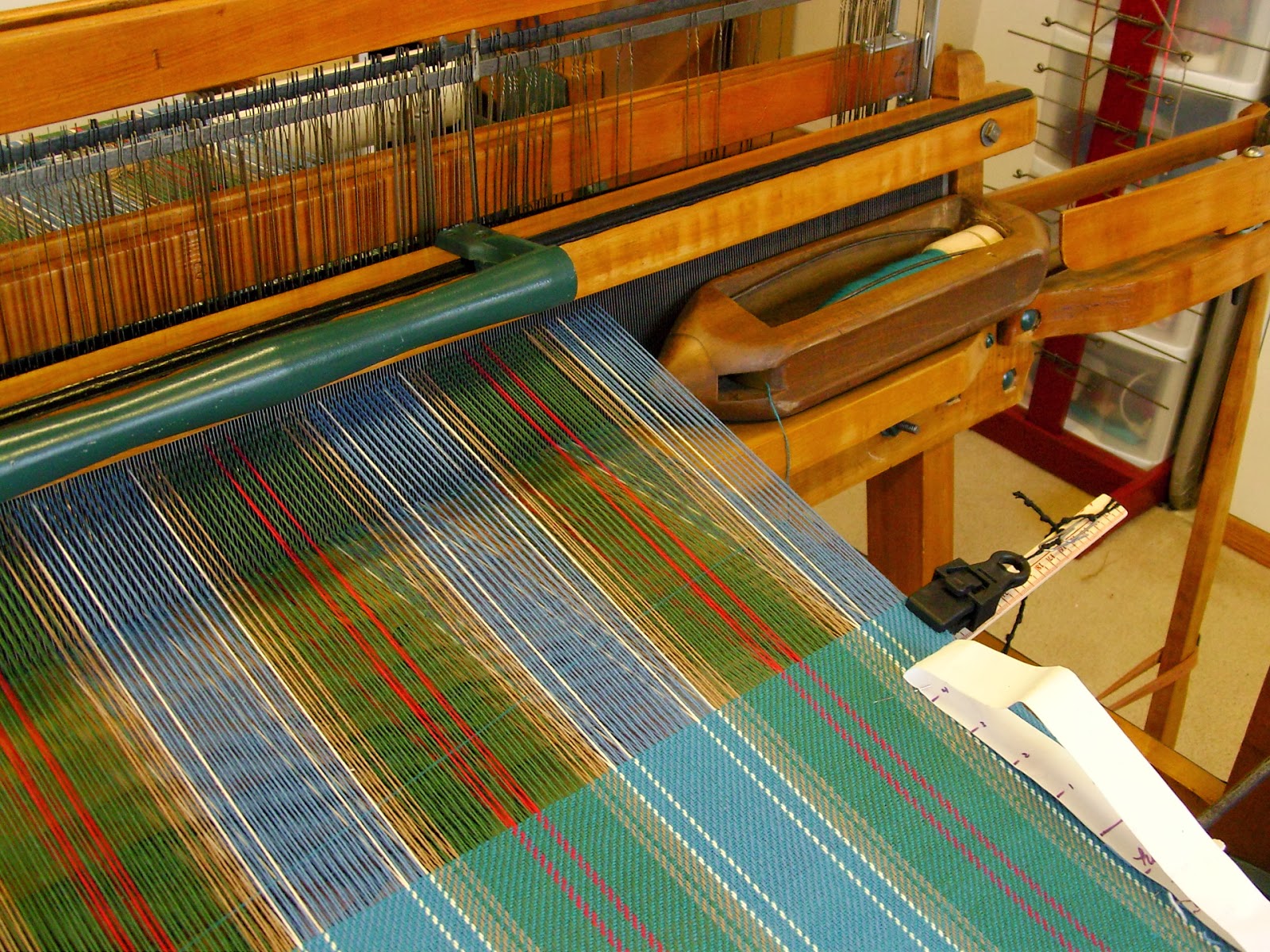Daisy Hill Weaving Studio: Another Type of Homemade Weaving Temple