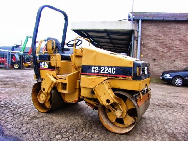 Cilindru compactor Caterpillar CB-224C 2.6to Second Hand