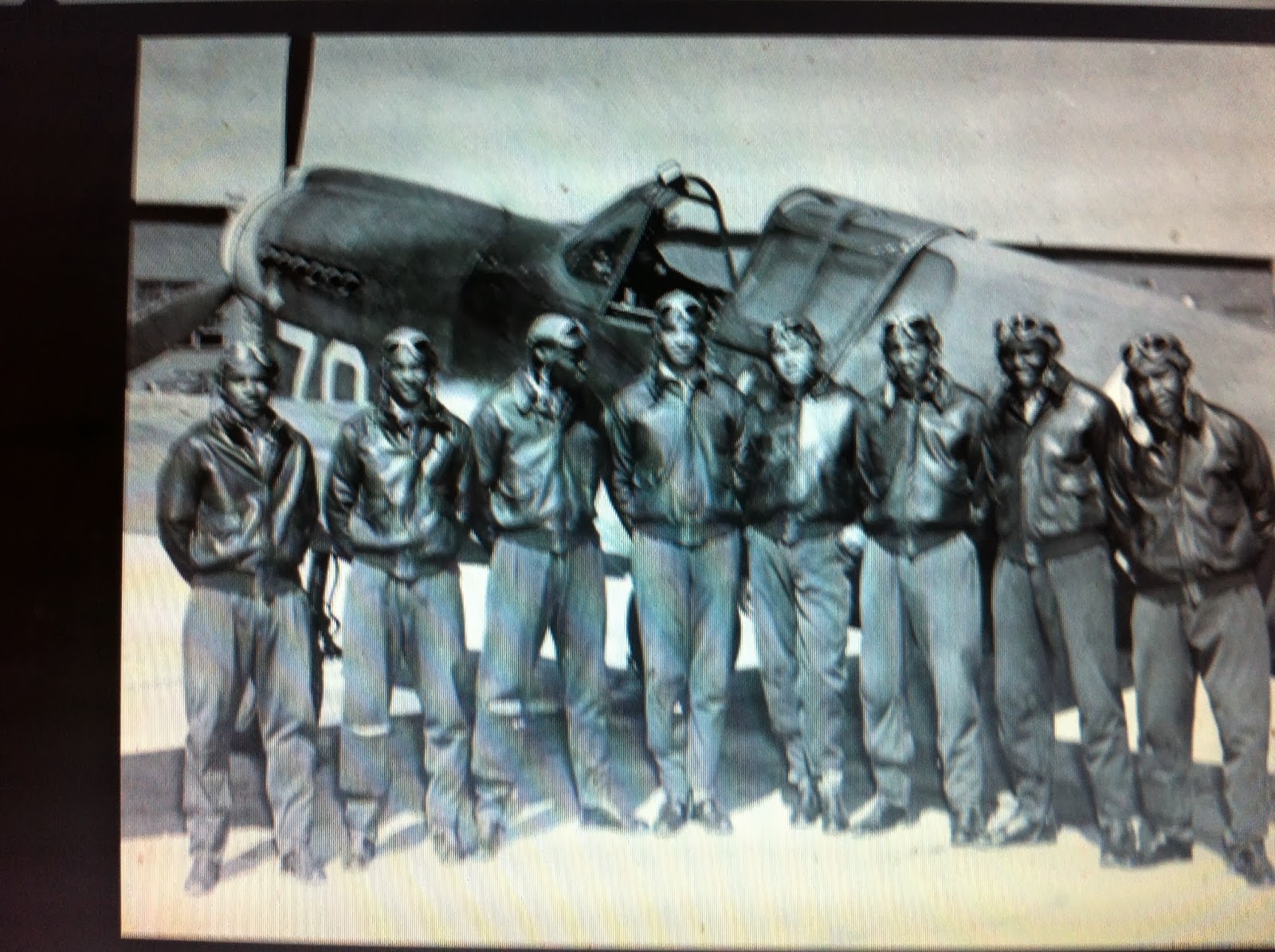 THE BLACK SOCIAL HISTORY:: BLACK SOCIAL HISTORY : THE TUSKEGEE AIRMEN ...