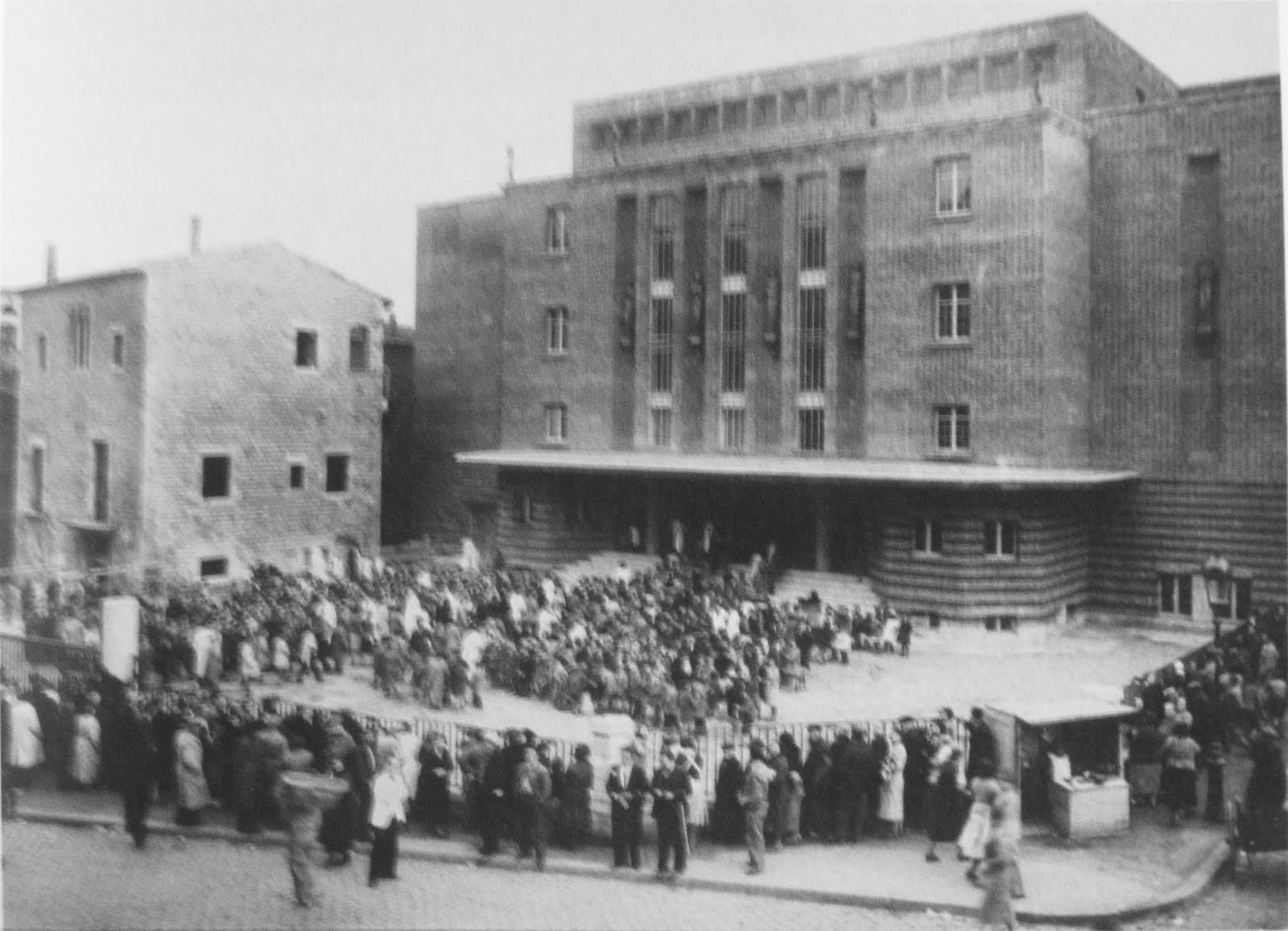 Tot Barcelona: Grupo escolar Collaso i Gil