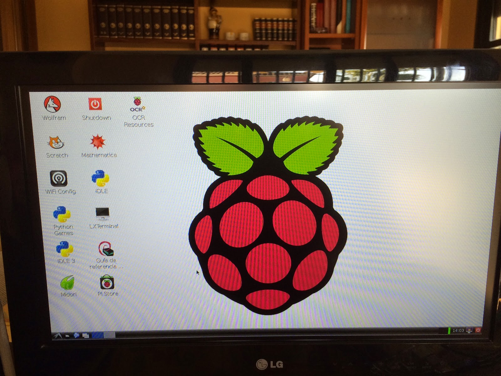 mimundo: Raspberry Pi (1.0) - Primeros Pasos