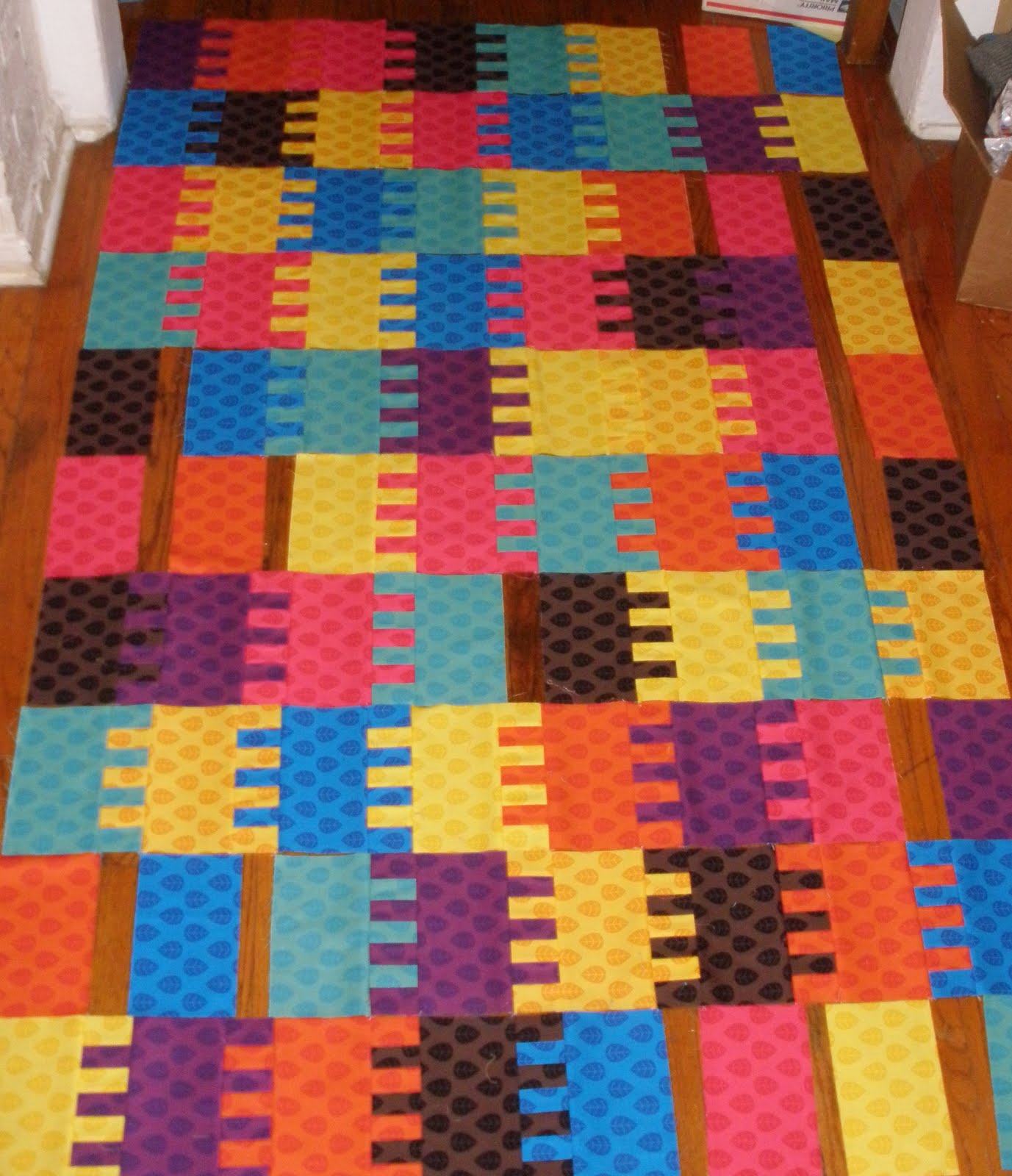Phosphorelated Fibers: Zipper Quilt: my first completed charity quilt!