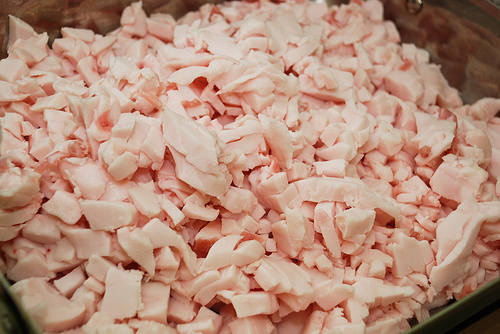 BAHAN NABATI DAN BAHAN HEWANI UNTUK PRODUK PEMBERSIH | Tugas Kwh