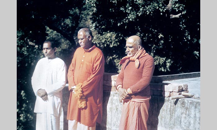 The Origin of the Valmiki Ramayanam : 1. Swami Krishnananda