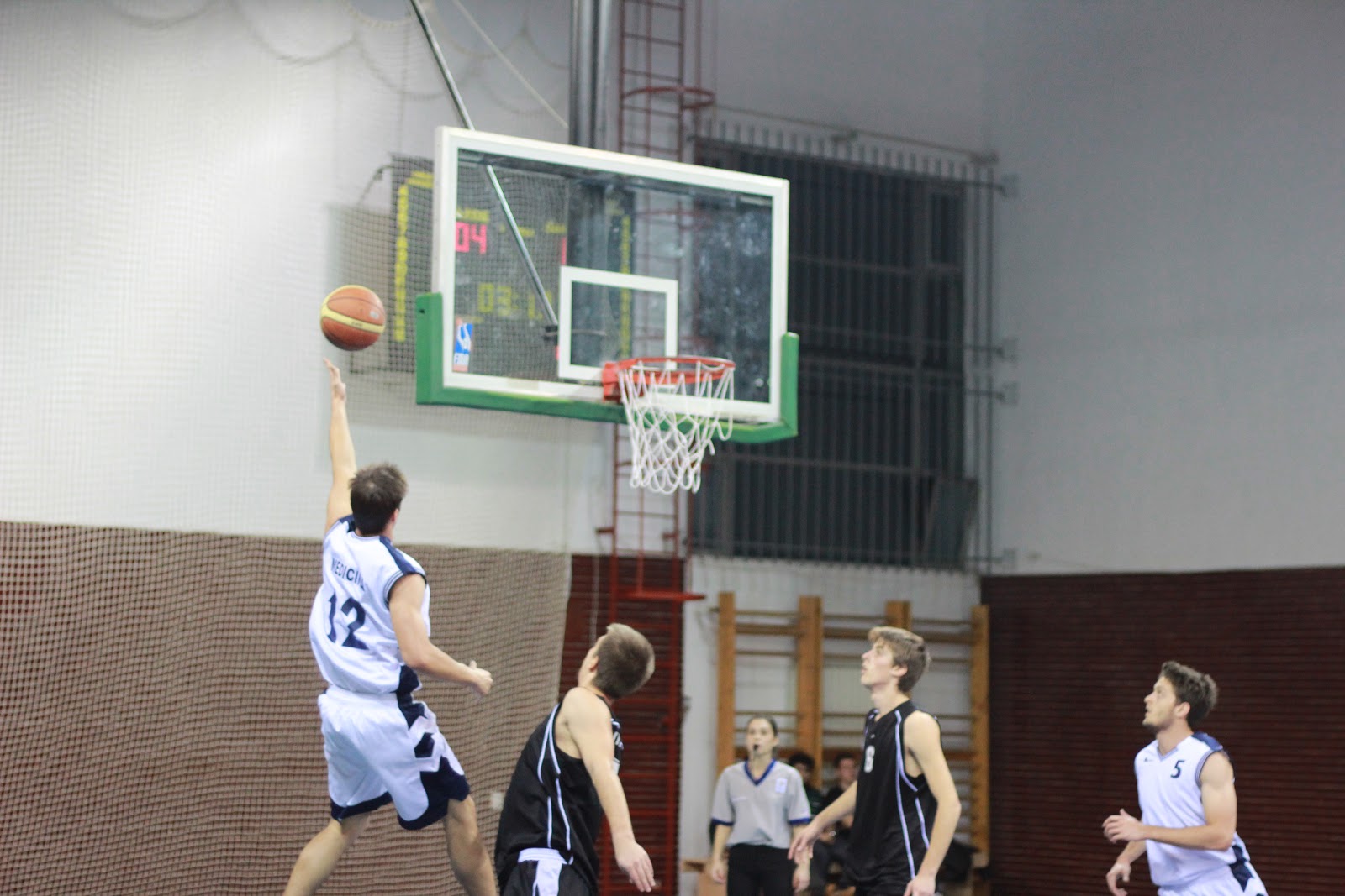 CAMPIONATUL UNIVERSITAR DE BASCHET: POZE