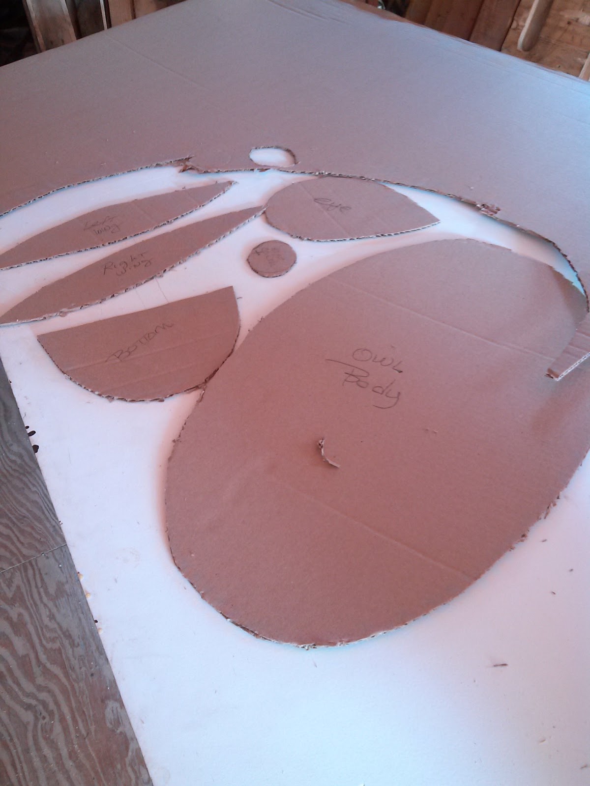 Barb's Knot So Perfect Design - Blog - : OWL - from recycled pallet wood