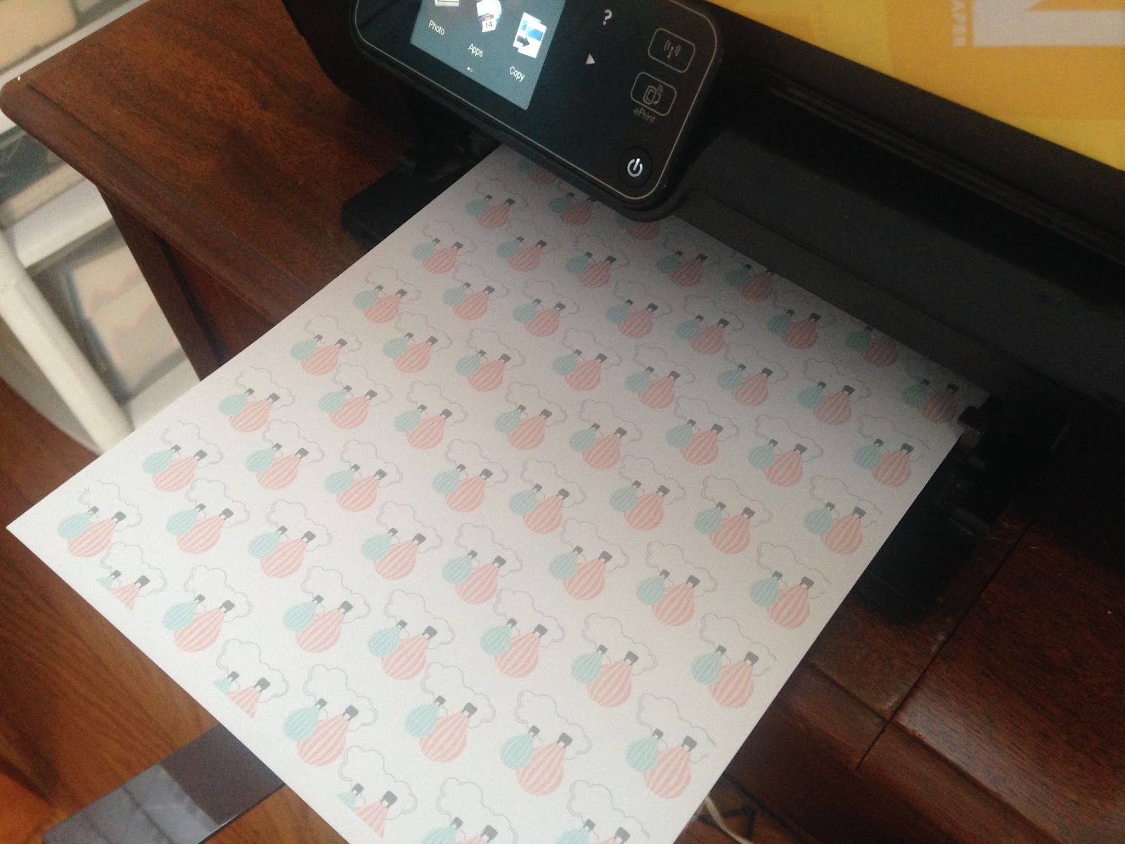 How to Design Custom Patterned Paper with Silhouette Studio ...
