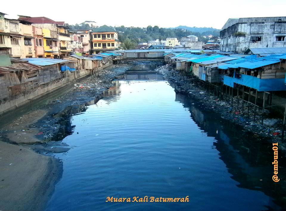 Alifuru Supamaraina: Kota Ambon, Teluk Ambon, dan “Water front city”