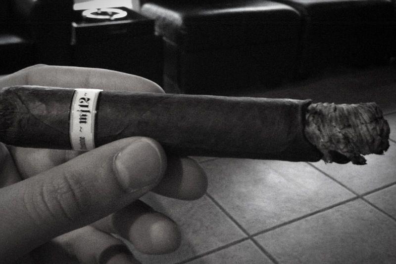 The Cigar Bar: Cigar Review: Illusione MJ12