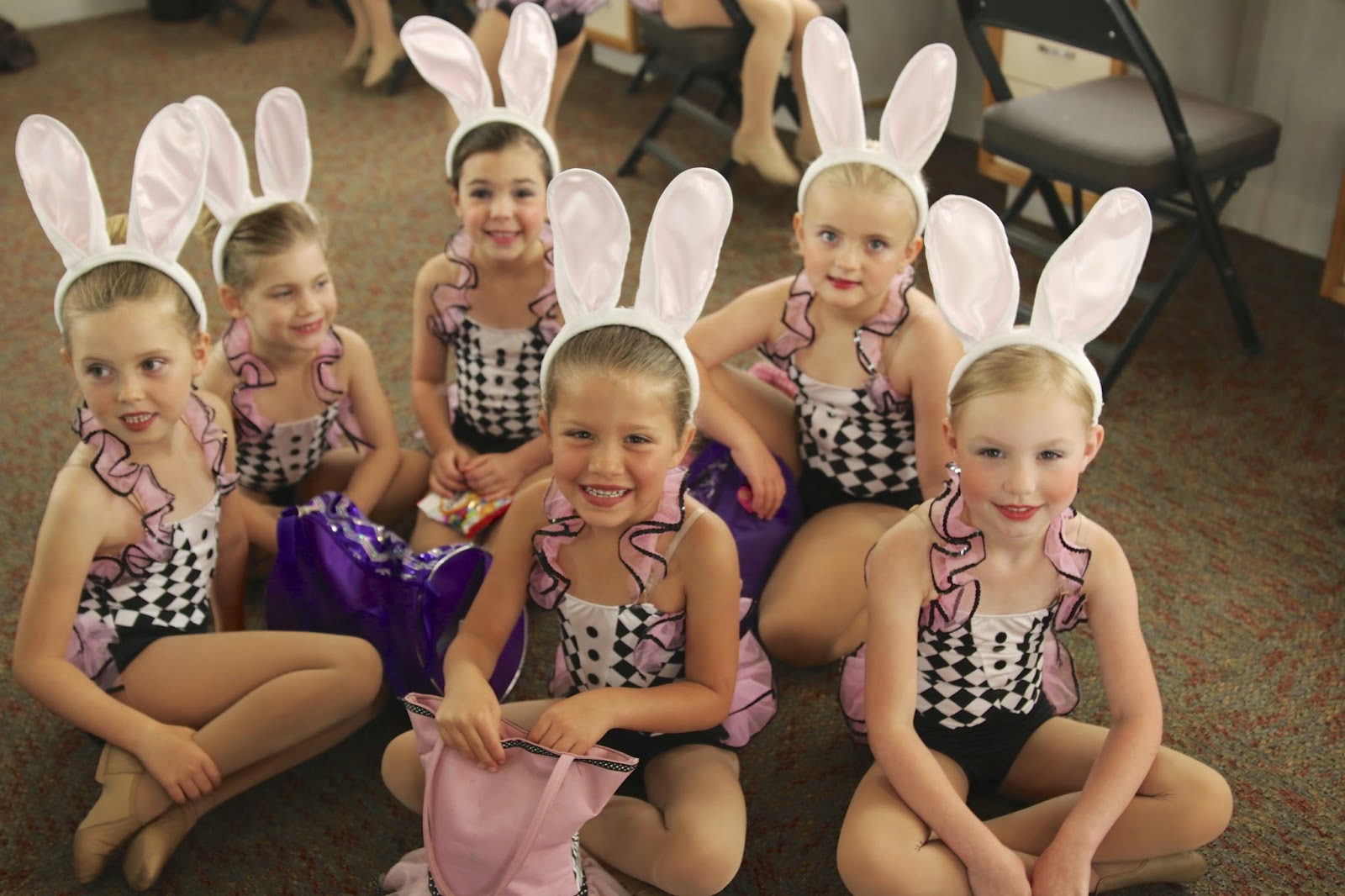 Lucy and Lily Harrison: May 2015