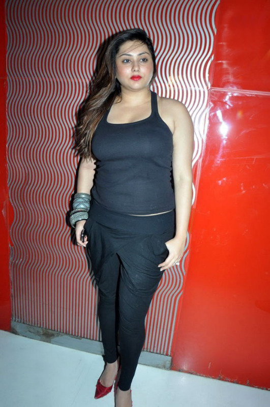 Namitha Latest hot black dress stills ~ world actress photos,Bollywood ...