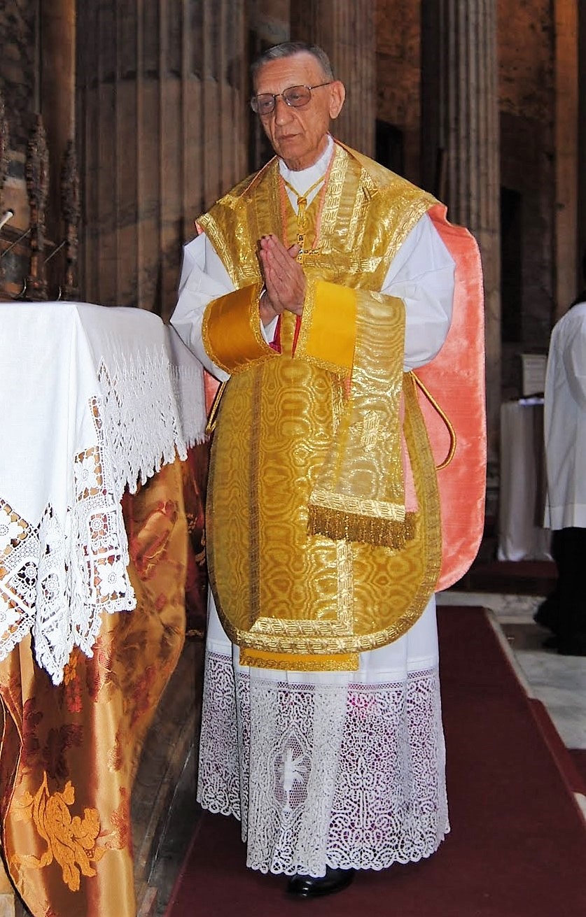 Orbis Catholicus Secundus: Ambrosian Rite Vestments