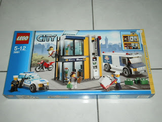 Toy A Day: #525 of Year 2 Lego 3661 Bank & Money Transfer