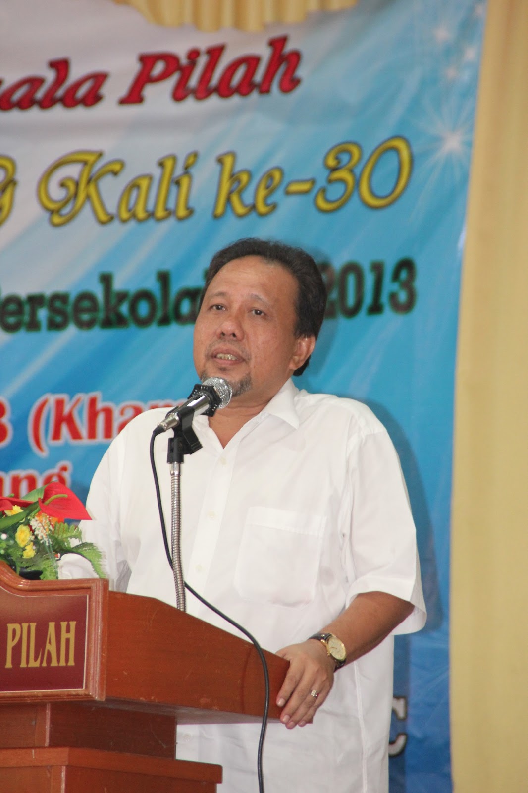 SMK JELAI: TERIMA KASIH YB DATO`ISMAIL LASIM(ADUN SENALING) MENYERAHKAN ...