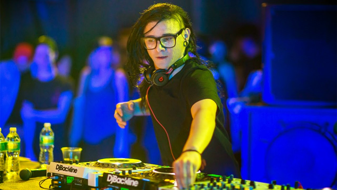 Highest Paid DJs in the World 2015 | Stars and Luxury