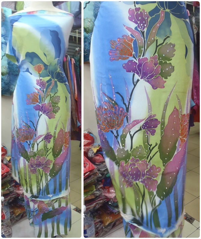 Batik Baldu Biru: BATIK TERPILIH DITABURI BATU PERMATA