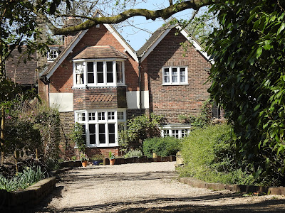 Crawley Old Town: THREE PICTURES: Newstead Lodge, Ifield