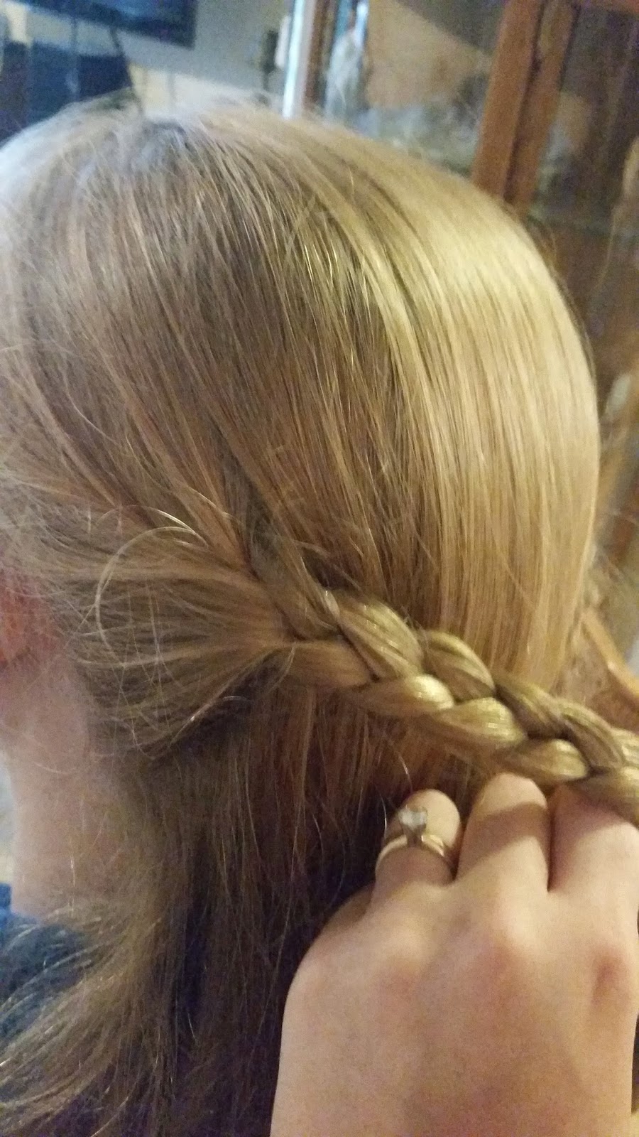 Whatsoever Things Are Lovely: Braided Half Crown / / Hair Tutorial