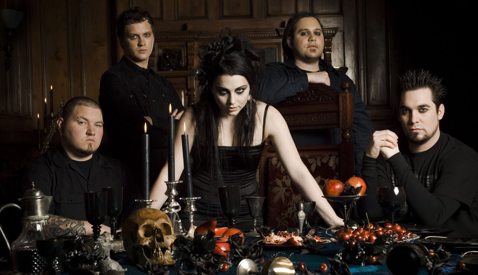 Holy Goth - Evanescence is back!