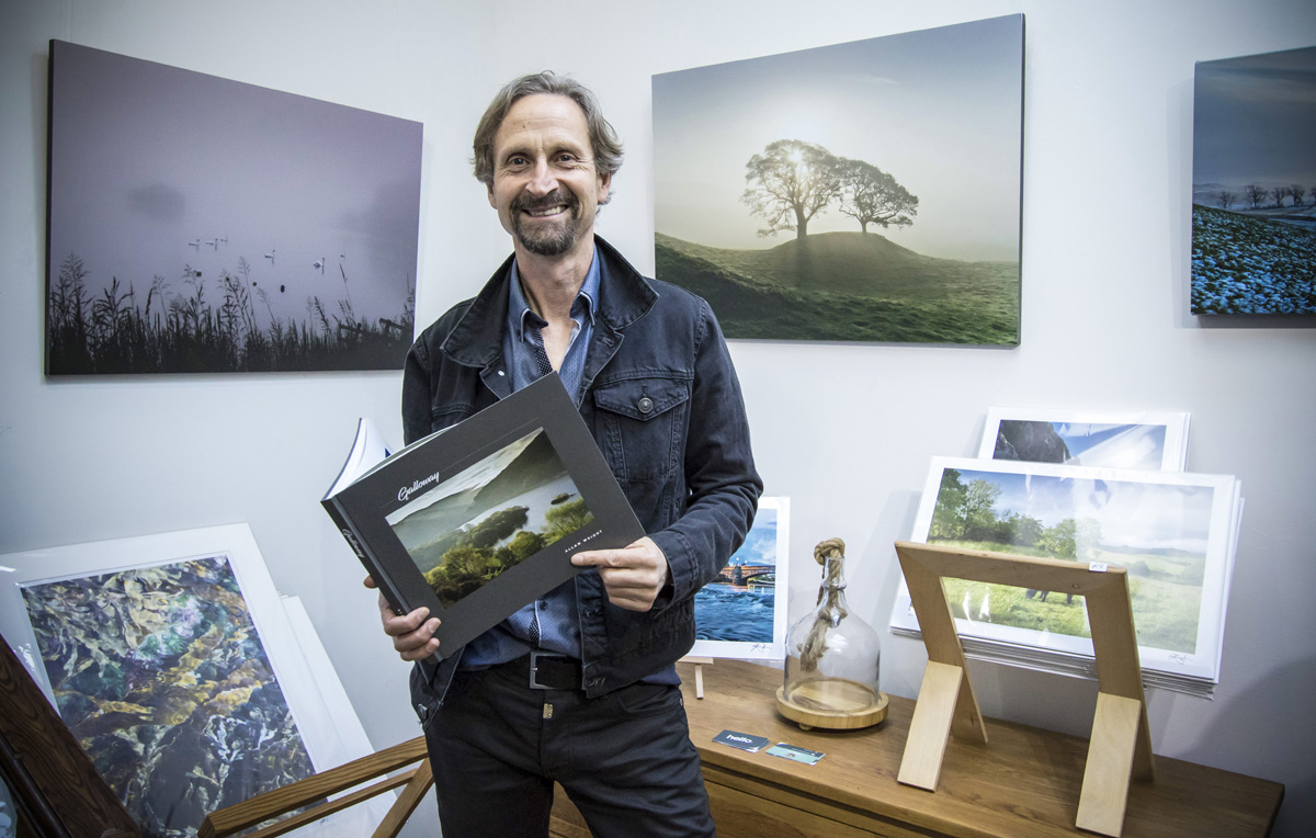 2017 in Photographs (and Videos) - Painting With Shadows