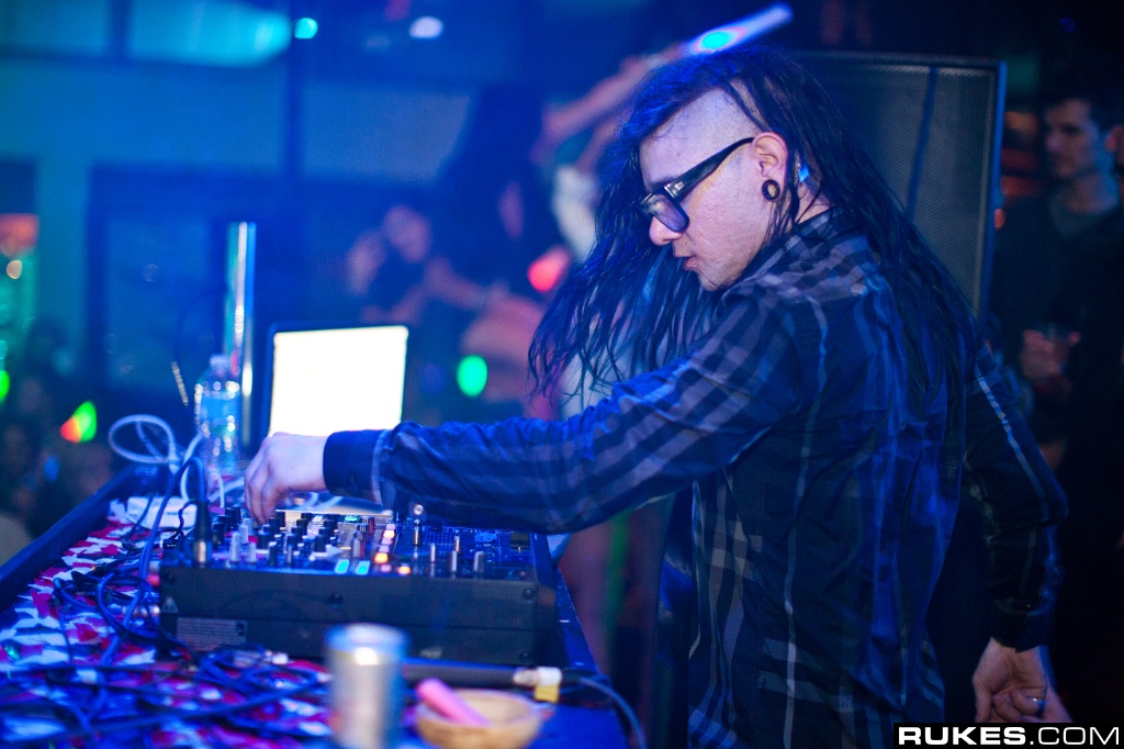 SKRILLEX (fans): skrillex