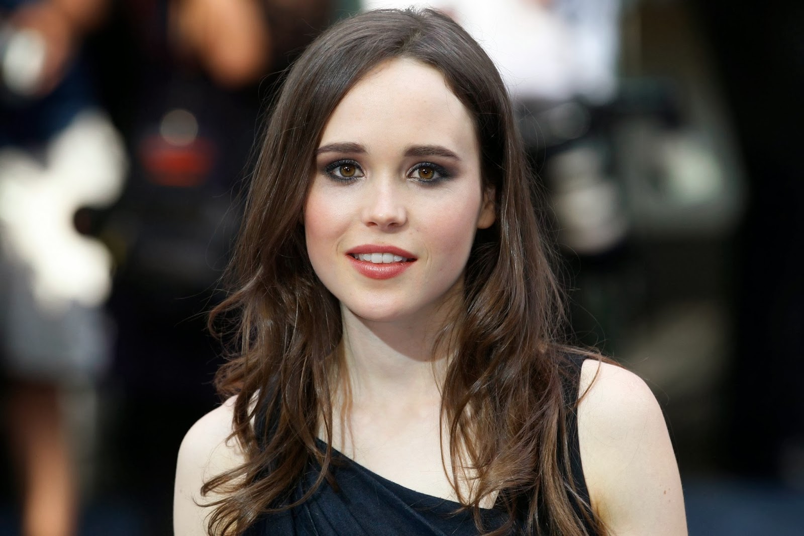 Joe. My. God.: Actress Ellen Page Comes Out