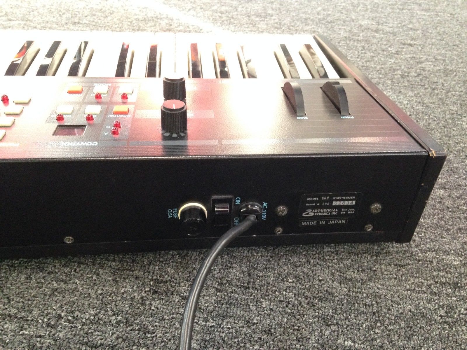 MATRIXSYNTH: Sequential Circuits Split 8 SN 02634