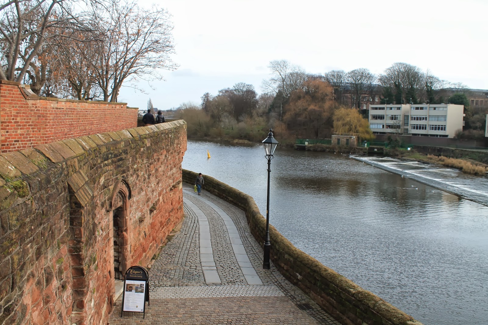Walking the Chesters: Chester - City Walls, the Dukes of Westminster ...