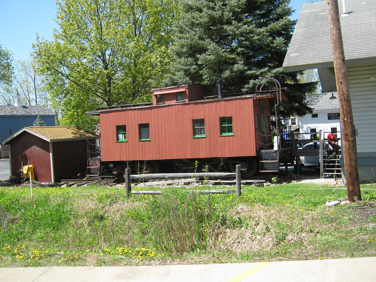 Brady's Bunch of Lorain County Nostalgia: Caboose in Avon Backyard ...