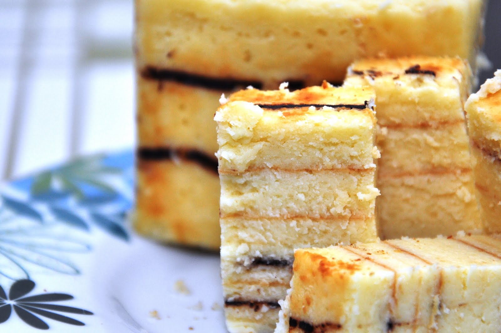 Kek Lapis Dragon Cheese