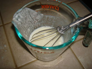 Heartfelt Homemaking: Homemade Yogurt ~ Tutorial