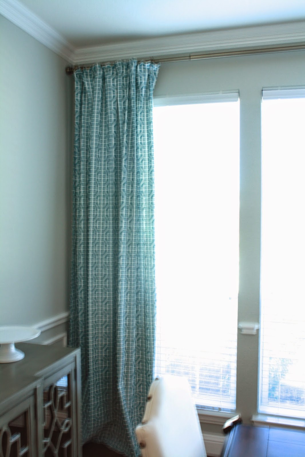 Urban Farmhouse: Tablecloth Curtains