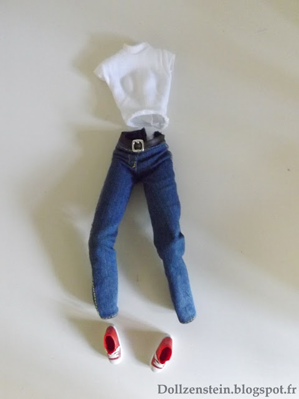 Barbie Becky "I'm the School Photographer" and Fin Fun Mermaid Tails--A ...