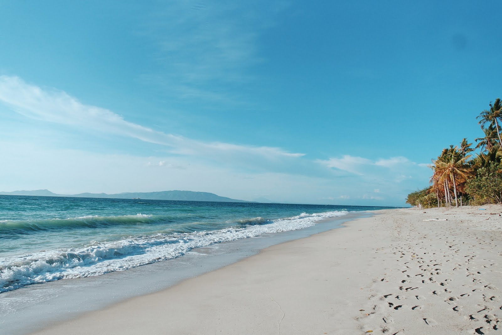 Where To Go In Puerto Galera: Aninuan Beach | pinkislovebynix
