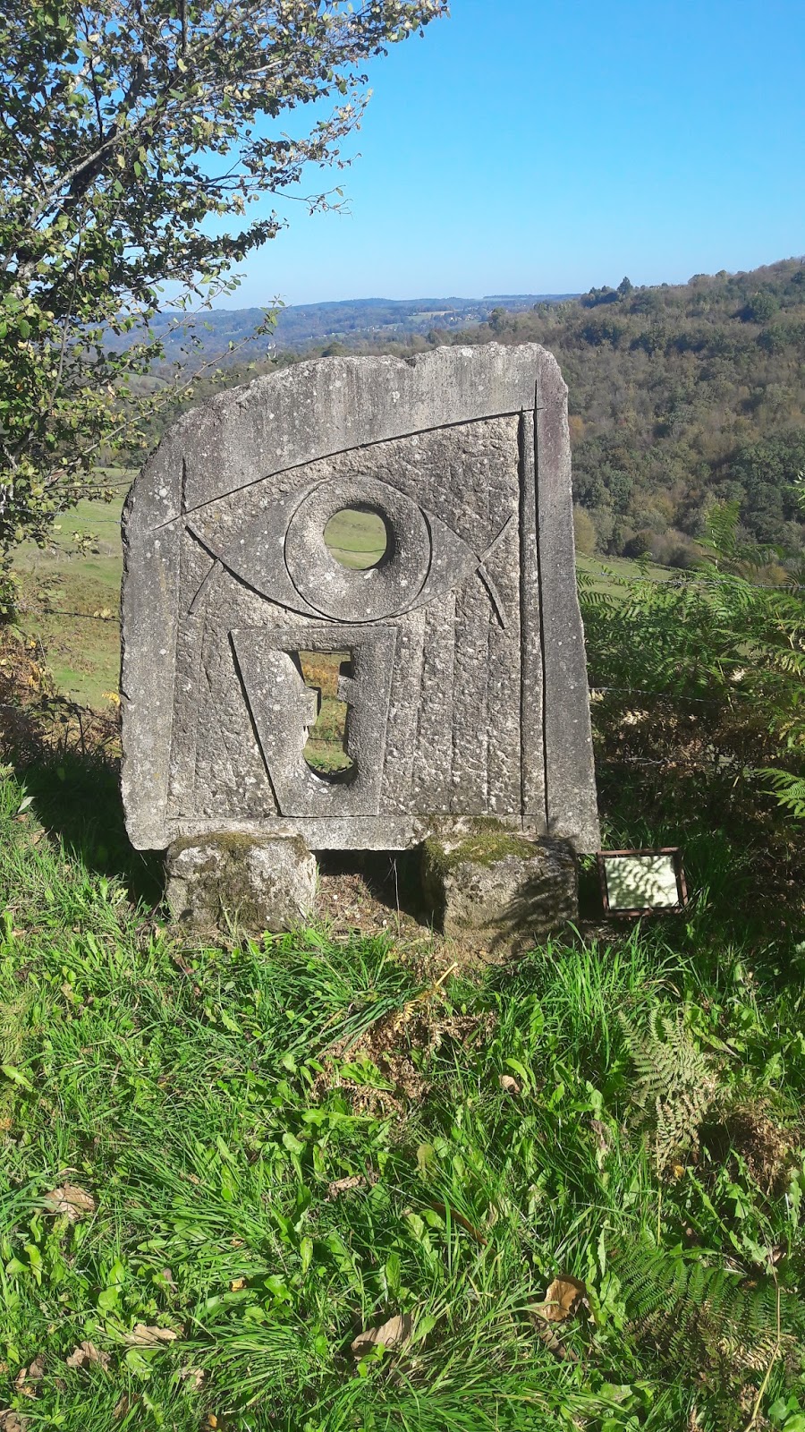 Marc-la-Tour Village Sculpté: chronique dominicale N° 158 détails le ...