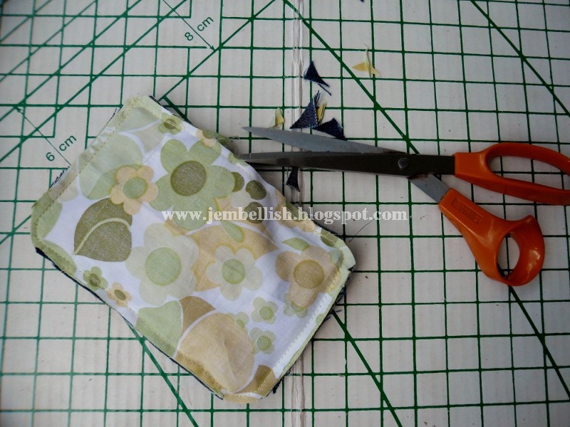 Creating my way to Success: Handy zip-pouch tutorial