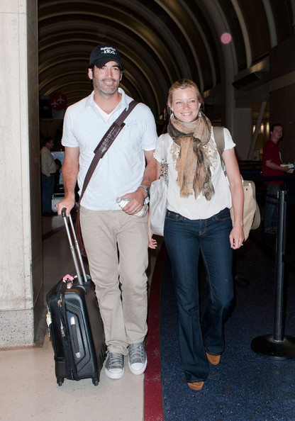 Super Hollywood: Amy Smart With Boyfriend
