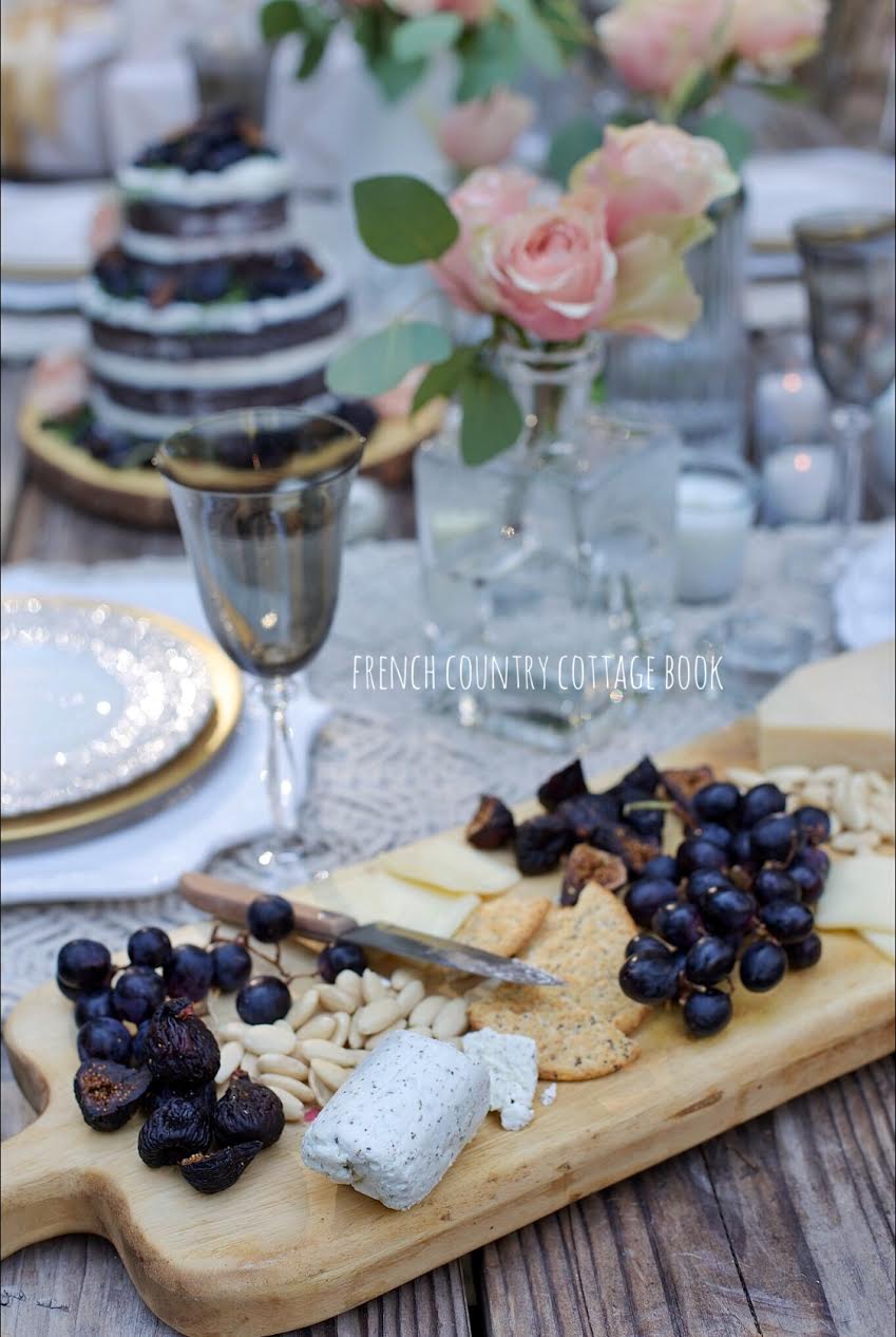 Simple & Charming Summer Party decor ideas - French Country Cottage