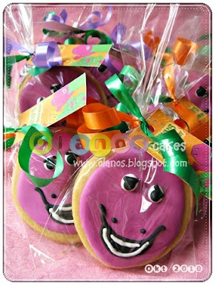 Olanos: Barney and Friends Cupcake Set and Cookies for Daria