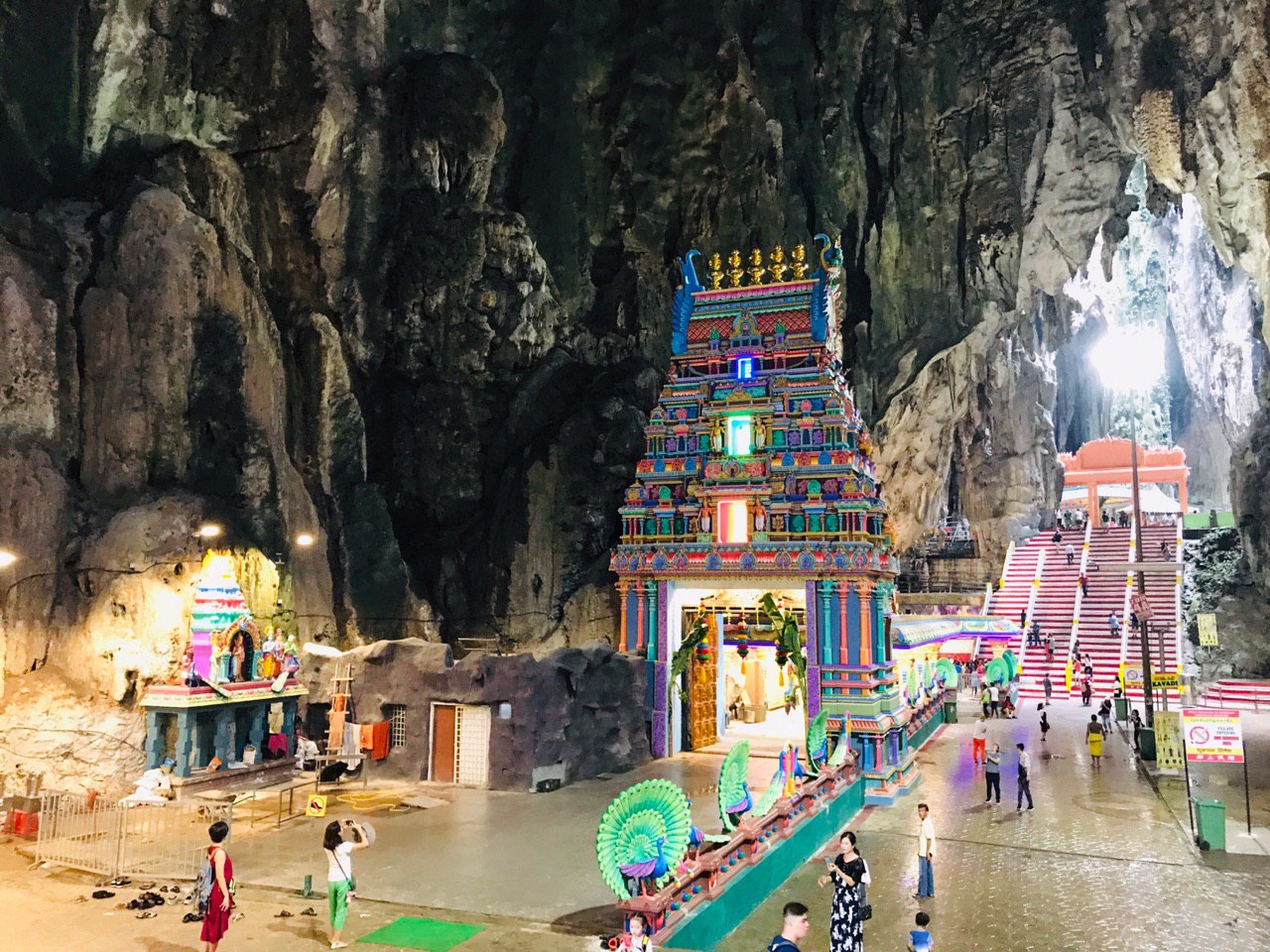 TEROKAI BATU CAVES BERSAMA VAINZ - vainz story