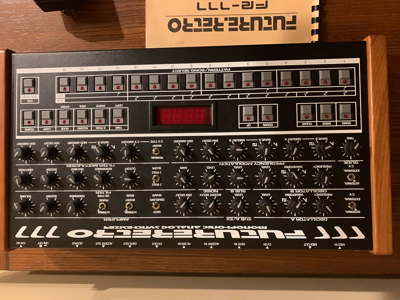 MATRIXSYNTH: Future Retro 777 Monophonic Analog Synthesizer SN FR3D71499398