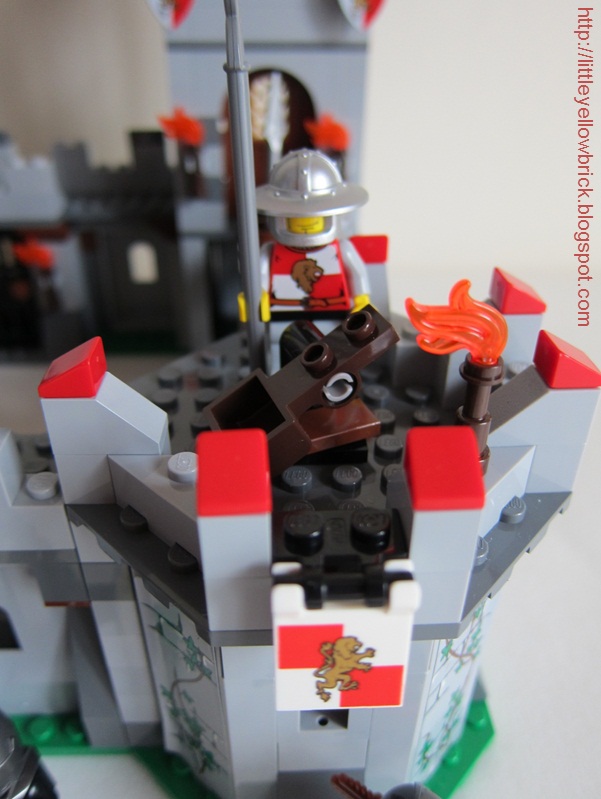 Little Yellow Brick - A Lego Blog: Our 13th Lego project - 7946 King's ...