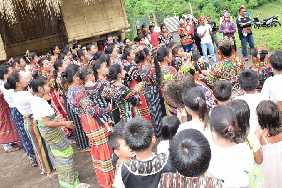 LGU-Tboli opens Gunu Bong, the tourist receiving center for Hidak Falls