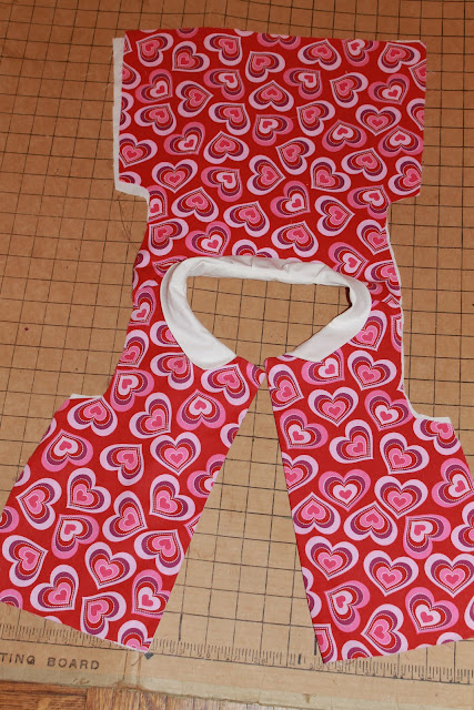 Seamingly Smitten: Sew Along Day 2 - Valentine's Day Dress