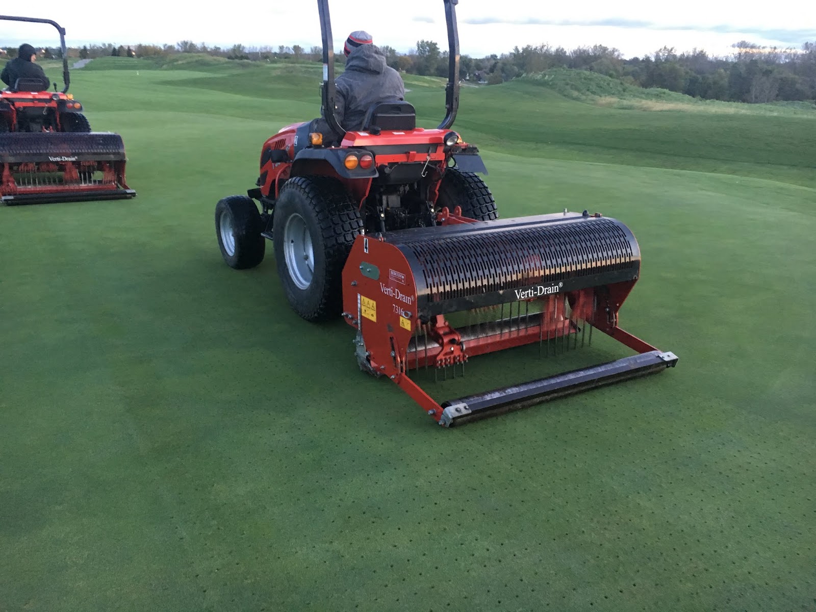 Centennial Park Golf Course: Greens Aerification