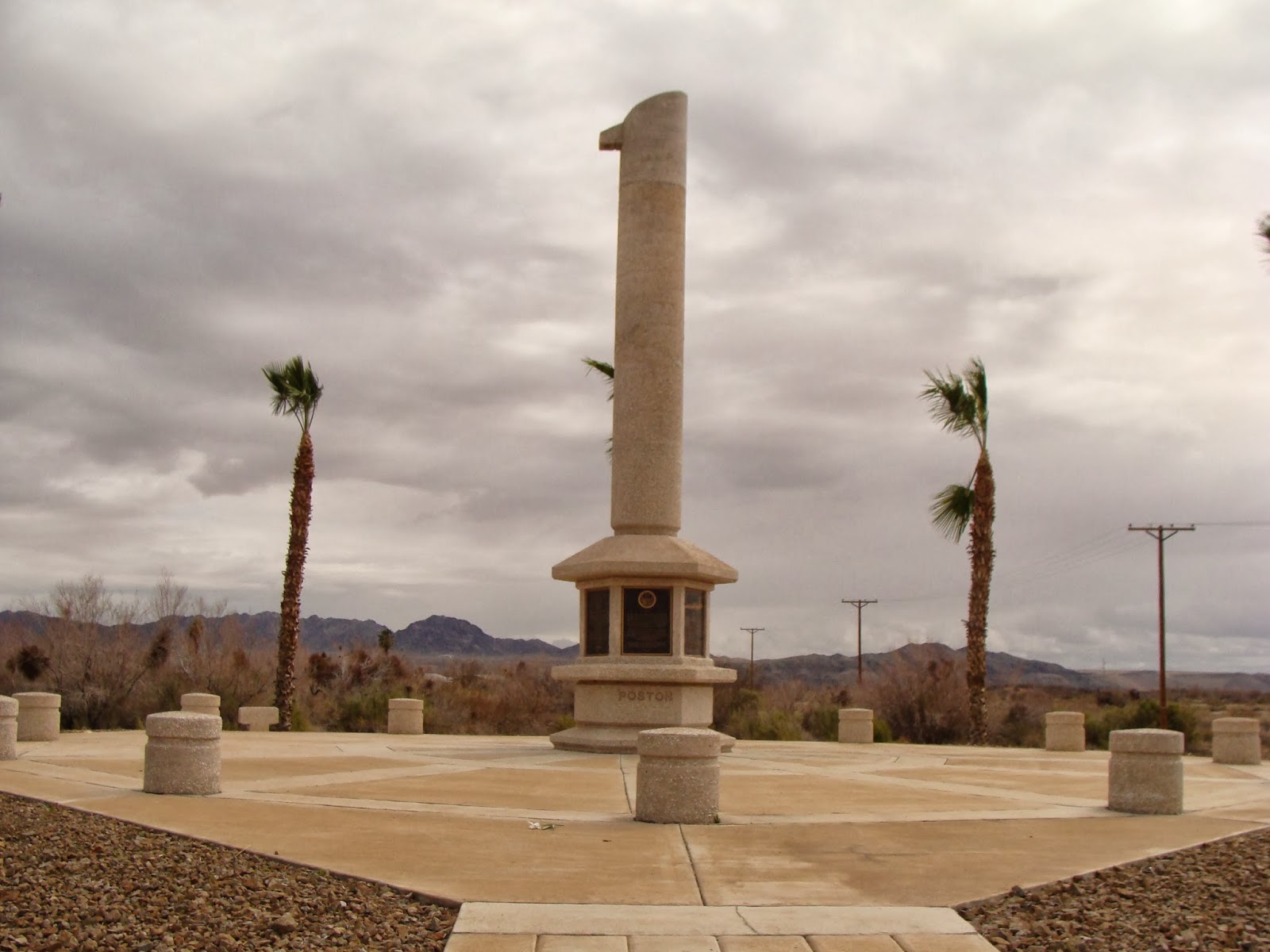 Class A Greyhounds...RVing with the big dogs!: Memorial at Poston, Arizona
