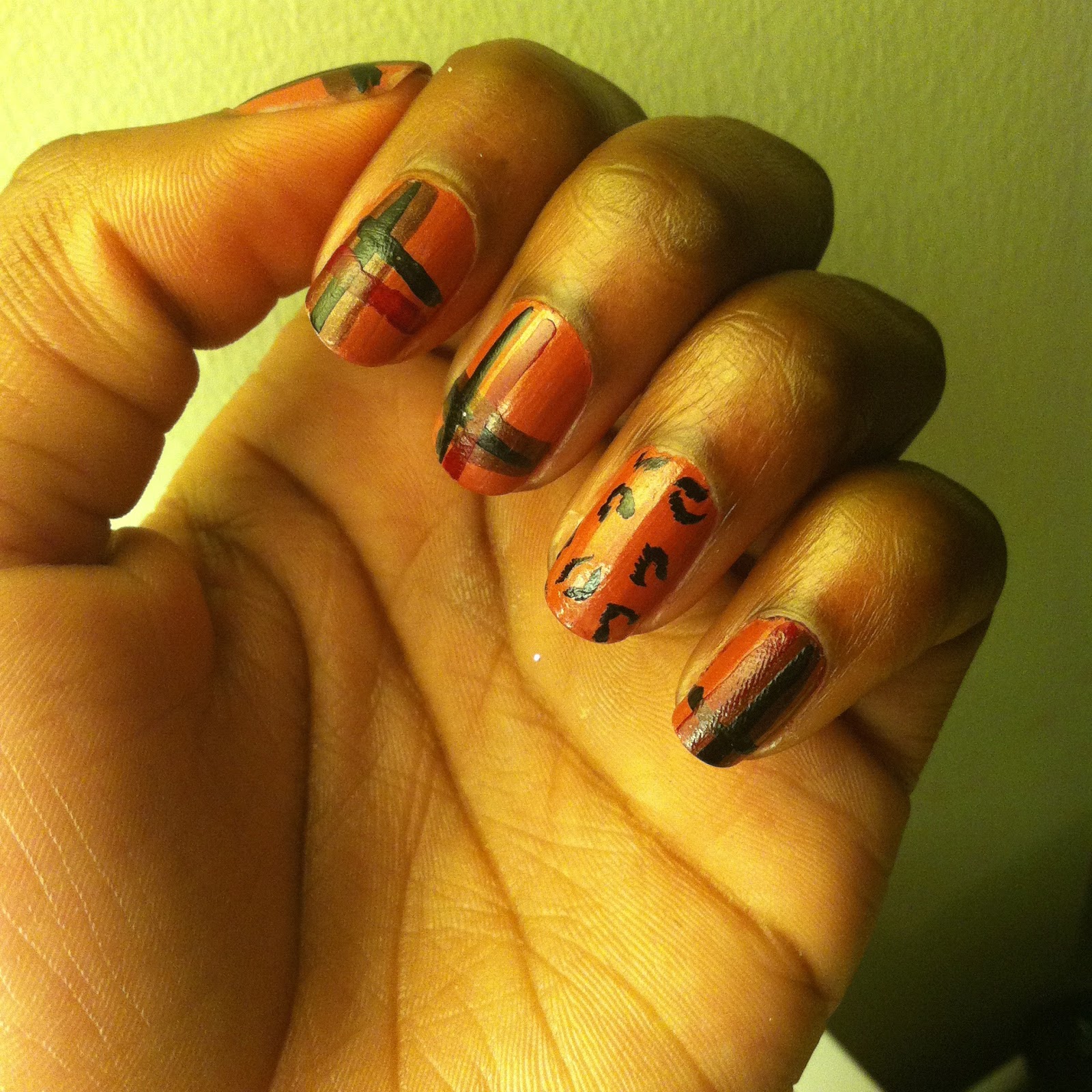 Dear Beautiful ...: DIY Nails: Simply Fall, Simply Plaid