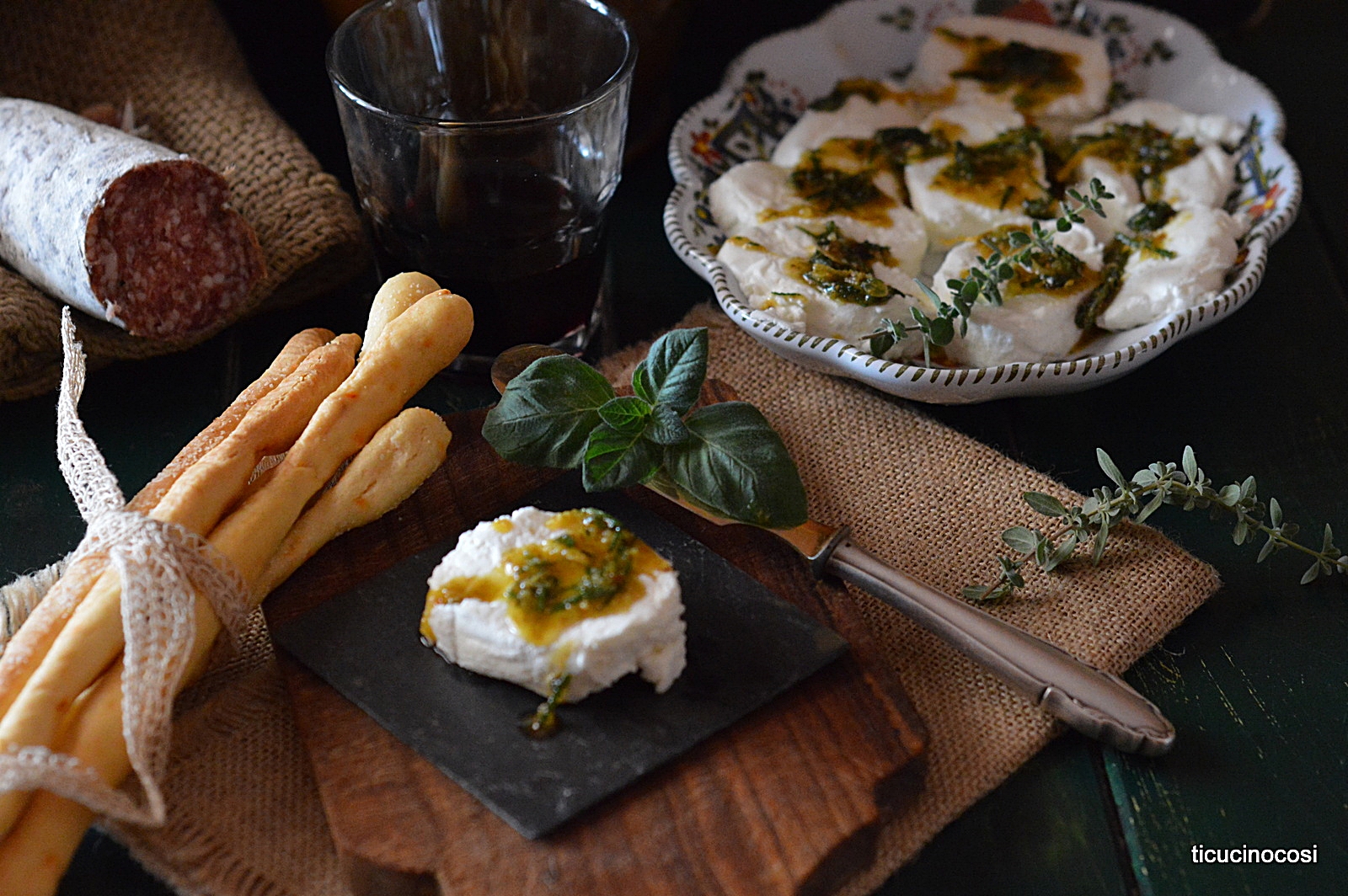 TOMINI CON AGLIATA PIEMONTESE